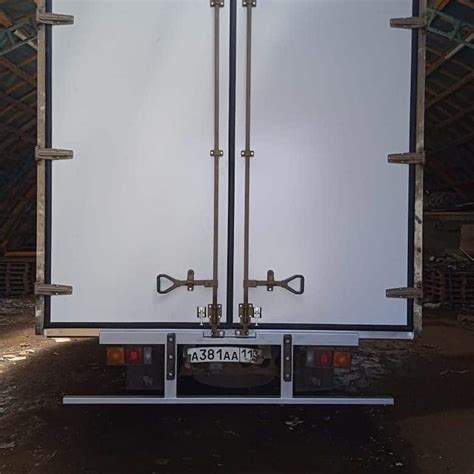 Ремонт дверей фургонов и полуприцепов Спецремфургон