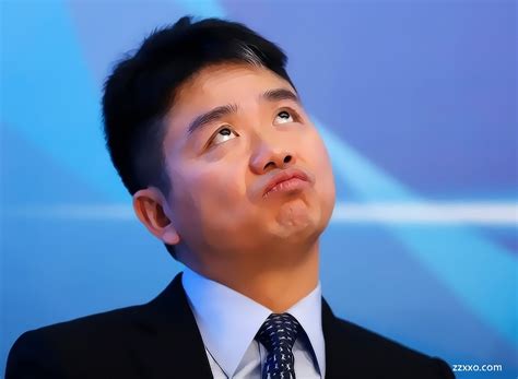王兴：社保太贵搞外包，刘强东：不能外包，网友：没对比就没伤害 美团表示，这些骑手都不是美团的员工，都是外包员工。 大家都知道，正式员工的话是