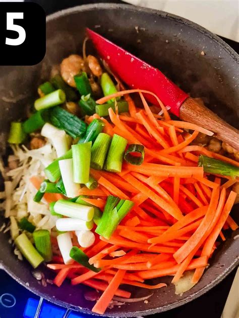 Easy Shrimp Mei Fun Recipe Singapore Rice Noodles Tastefully Vikkie