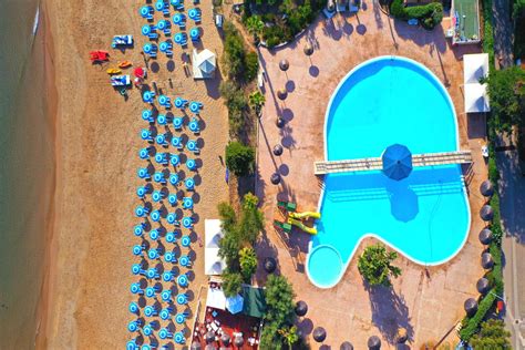 Villaggio Camping Internazionale Manacore Formula Hotel Alltours It
