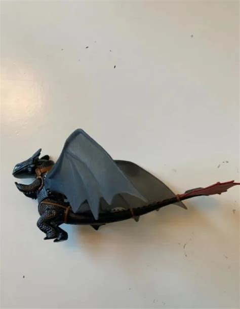 How To Train Your Dragon Toothless Night Fury Lunge Attack Dragon 2014
