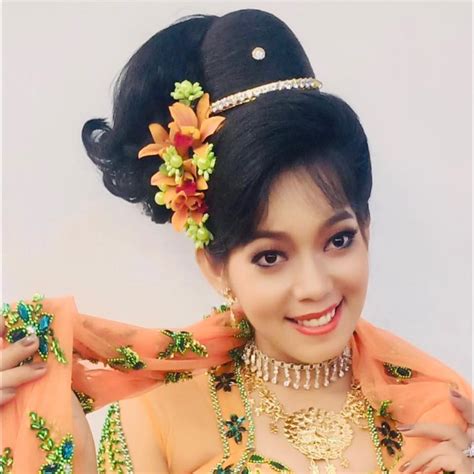 မောင့်ကိုဘယ်သူမှ မချစ်ရဘူး အဆို ခင်ပိုးပန်းချီ အက ခိုင််မာလွင