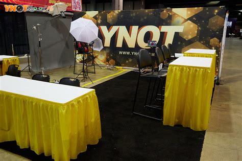 Chicago Exxxotica Candids