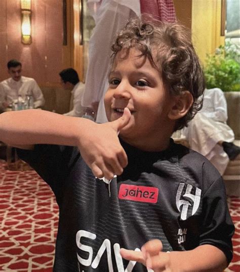 Pin Van Nena Keroz Op