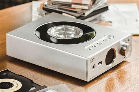 Sabre Hifi 要聽就聽最好的 Shanling 於日本發布採用頂載方式的小型cd播放器「ec3」