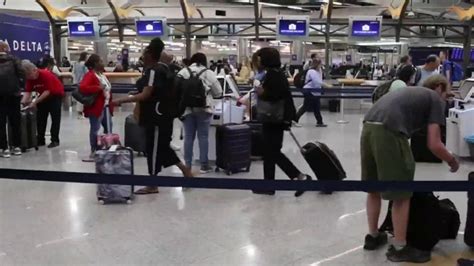 Flight Delays And Cancellations Already Plaguing July 4th Weekend