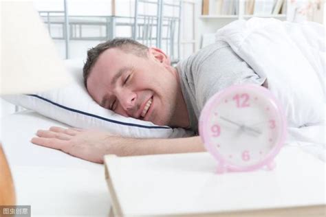 腎病並非悄無聲息，排尿時，出現3種跡象，或是腎病變了 每日頭條
