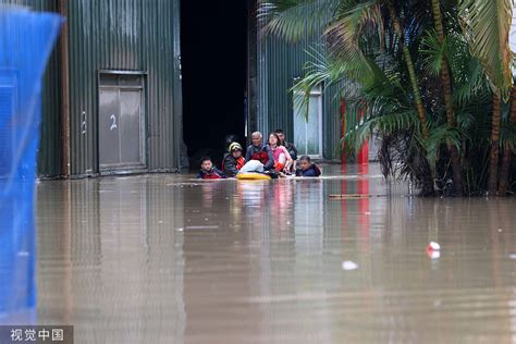 南方暴雨继续 长沙网友：他们在过自己的泼水节 搜狐大视野 搜狐新闻