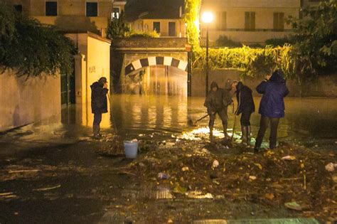 Maltempo Liguria Notte Di Apprensione Nel Savonese Centinaia Di Chiamate Al