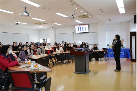 岑逾豪高校学生国际化经历与全球胜任力培养基于理论和研究的启示 上海交通大学教学发展中心