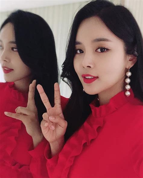 트로트 가수 조정민 노출 맥심 화보 수영복 표지 장식 예고 네이버 블로그