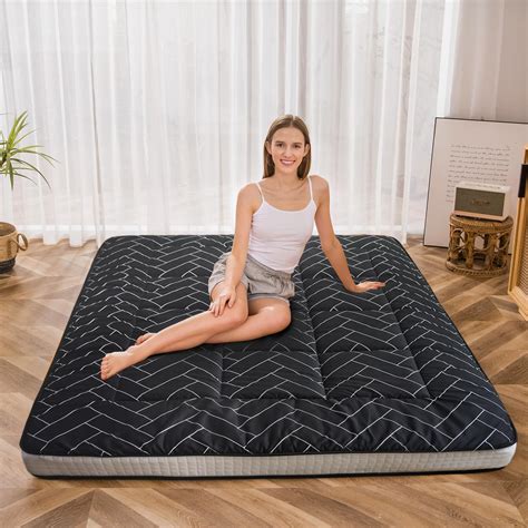MAXYOYO Black Geometric Pattern Futon Mattress Japanese Floor Mattress Quilted Bed Mattress