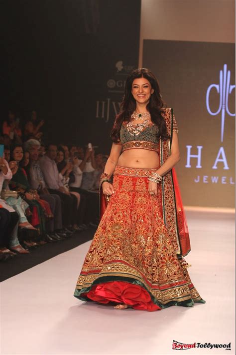 Tollyimg Sushmita Sen Ramp Walk Photos For Charu Jewels