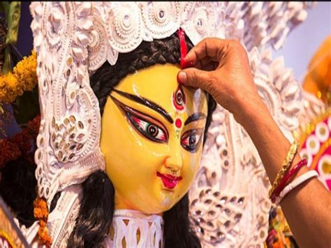Shardiya Navratri Kalash Sthapana Muhurat Today First Day Of Navratri