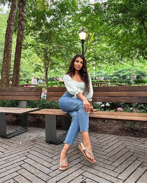 Chhavi Vergs Feet