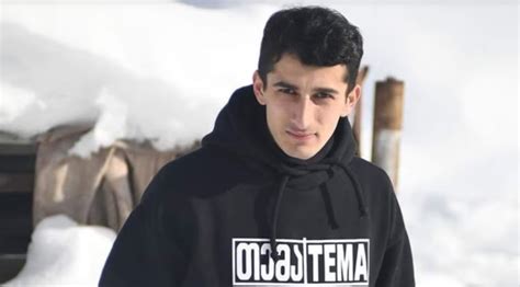 ოთხივე პოლიციელმა დამიწყო ცემა ვინ არის კურიერი რომელიც Tik Tok ზე
