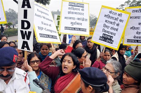 Aidwa Sfi Dyfi Protest On Savitribai Phule Birth Anniversary