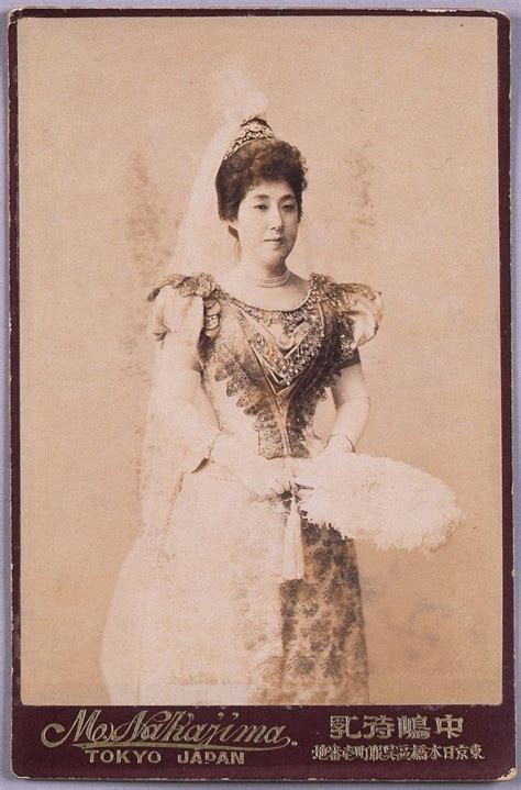 戸田氏共伯爵夫人 極子 ローブデコルテ着用 Tomuco Tokyo Museum Collection