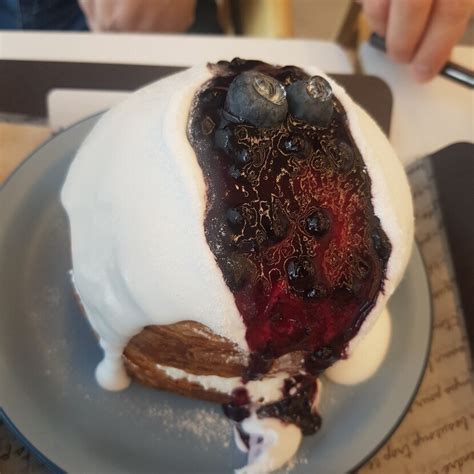 육종마늘빵과 블루베리빵과 또 뉴스트림