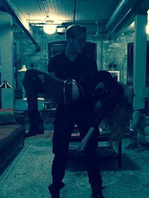 Get The We Heart It App Clary Et Jace Shadowhunters Fanfiction
