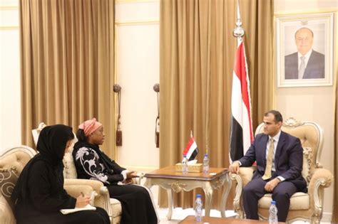 وزير خارجية بلادنا يلتقي الممثل المقيم لصندوق الأمم المتحدة للأمومة
