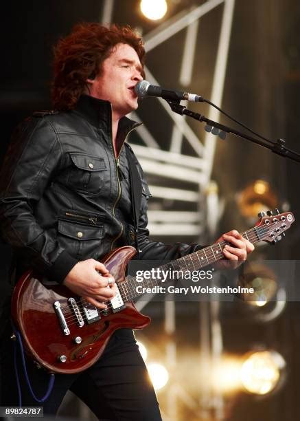 180 Vincent Cavanagh Photos And High Res Pictures Getty Images