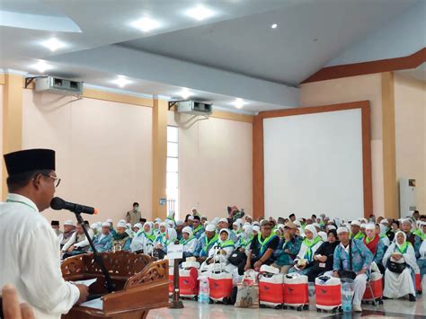 Jemaah Haji Kloter 4 Tiba Di Medan 5 Orang Mutasi Kloter