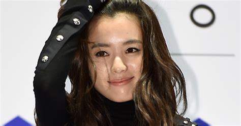 [md포토] 한효주 머리를 넘기며 청순하게