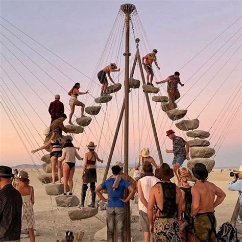 23 Awesome Photos From Burning Man 2019 Ebaums World