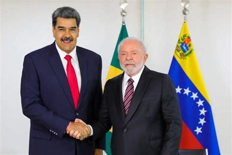 Palácio Do Planalto Ao Lado De Nicolas Maduro Lula Defende União De