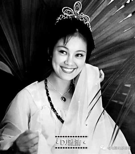 罕见老照片：80年代22位女星黑白照，个个花容月貌，张张美不胜收澎湃号·湃客澎湃新闻 The Paper