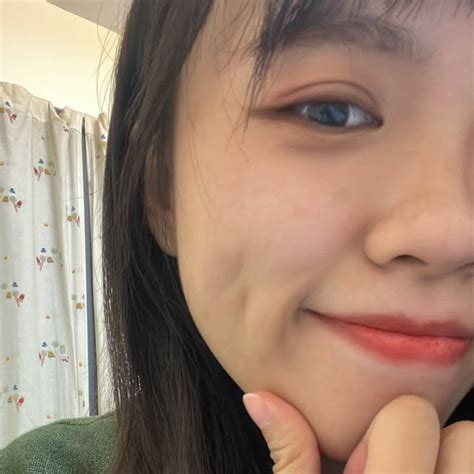 Xun Chen Xun0904 • Threads Say More