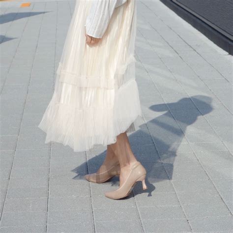 女人的鞋櫃少不了一雙高跟鞋👠 由內而外散發自信 算是知性與魅力的一種吧 ⑅ ̈︎ 穿搭版｜popdaily 波波黛莉