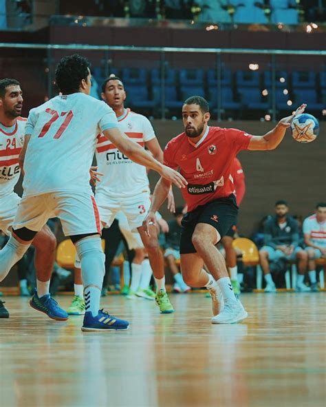 الأهلي يفوز على الزمالك ويتوج بكأس سوبر اليد