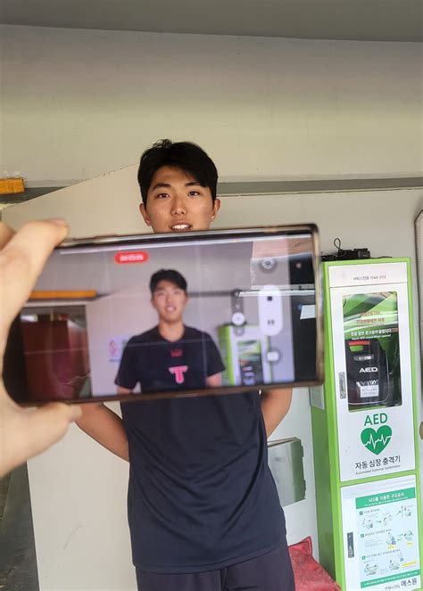 김여울 Yeo Ul Kim On Twitter 간단히 전반기 결산을 하고 싶었다 그런데 지나가던 임기영도 잠시 대화에 참여하고 20분이 넘어가고이의리는 하고픈