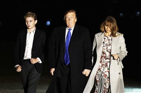 特朗普的儿子Barron 也长得太快了吧 还是小时候可爱