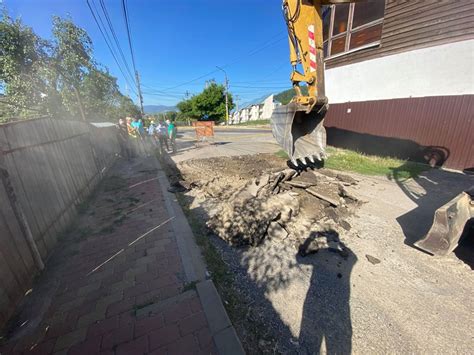 Târgu Neamţ A început asfaltarea străzii Batalion