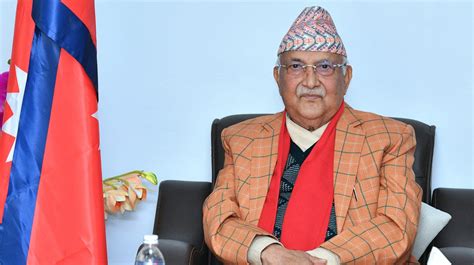 प्रधानमन्त्रीज्यूले बोलाउनुभयो भन्दै बालुवाटारतर्फ लागे ओली