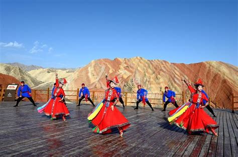 甘肃张掖：丹霞景区文旅活动助推旅游发展 人民图片网