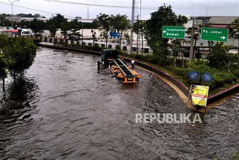Tangani Banjir Semarang Pemkot BBWS Intensifkan Koordinasi RepJogja