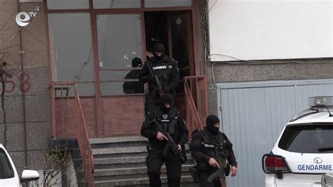 Задържаха 42 годишният сириец който избяга от домашен арест Youtube