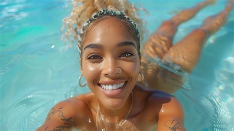 Premium Photo Joyful Young Woman With A Bright Smile Enjoying A Sunny