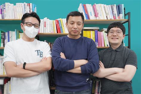 Linkedin Meena Lee 페이지 참 좋은 우리팀 너무 알리고 싶어서 인터뷰 해요