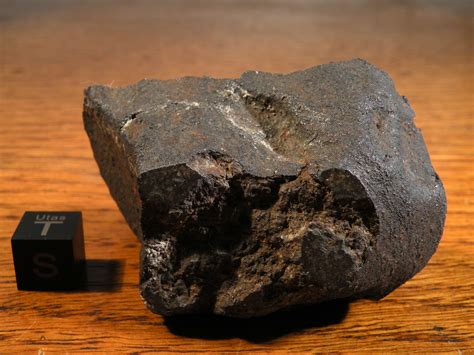 Meteorite Gallery Photos Information Hunting Research Preservation