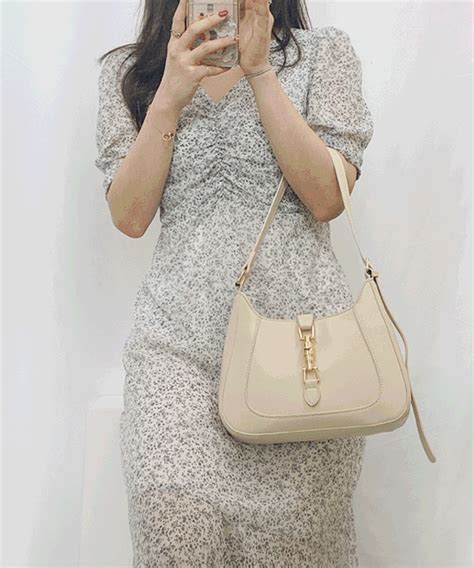 [당일출고 4컬러] 6차재입고 밤비 호보백 숄더백 크로스백 가방 크로스끈 증정 No 1238 에이블리