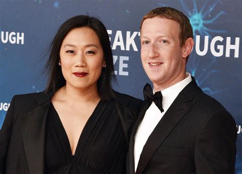 Mark Zuckerberg Seen Laughing It Up In Hawaii Amid Metaverse Sexual Assault Scandal