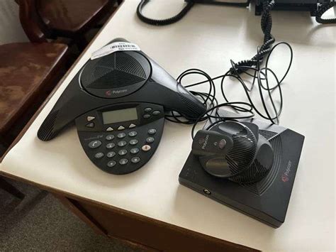 Polycom 2201 67800 160 Conference Phone With 3 Microphones Roller