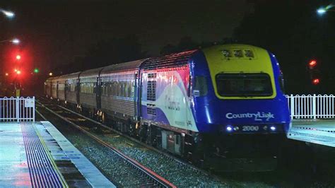 Nsw Trains Countrylink Xpt Sydney To Brisbane Service At Maitland