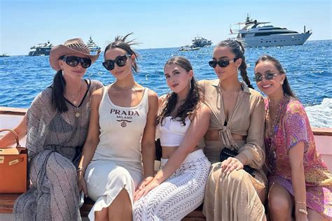 Kyle Richards Daughters Handling Mauricio Umansky Split The Daily Dish