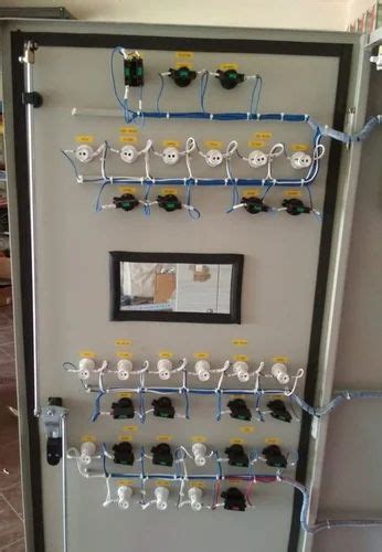 Three Phase 415 V Dol Starter Control Panel For Industrial 15 Hp At